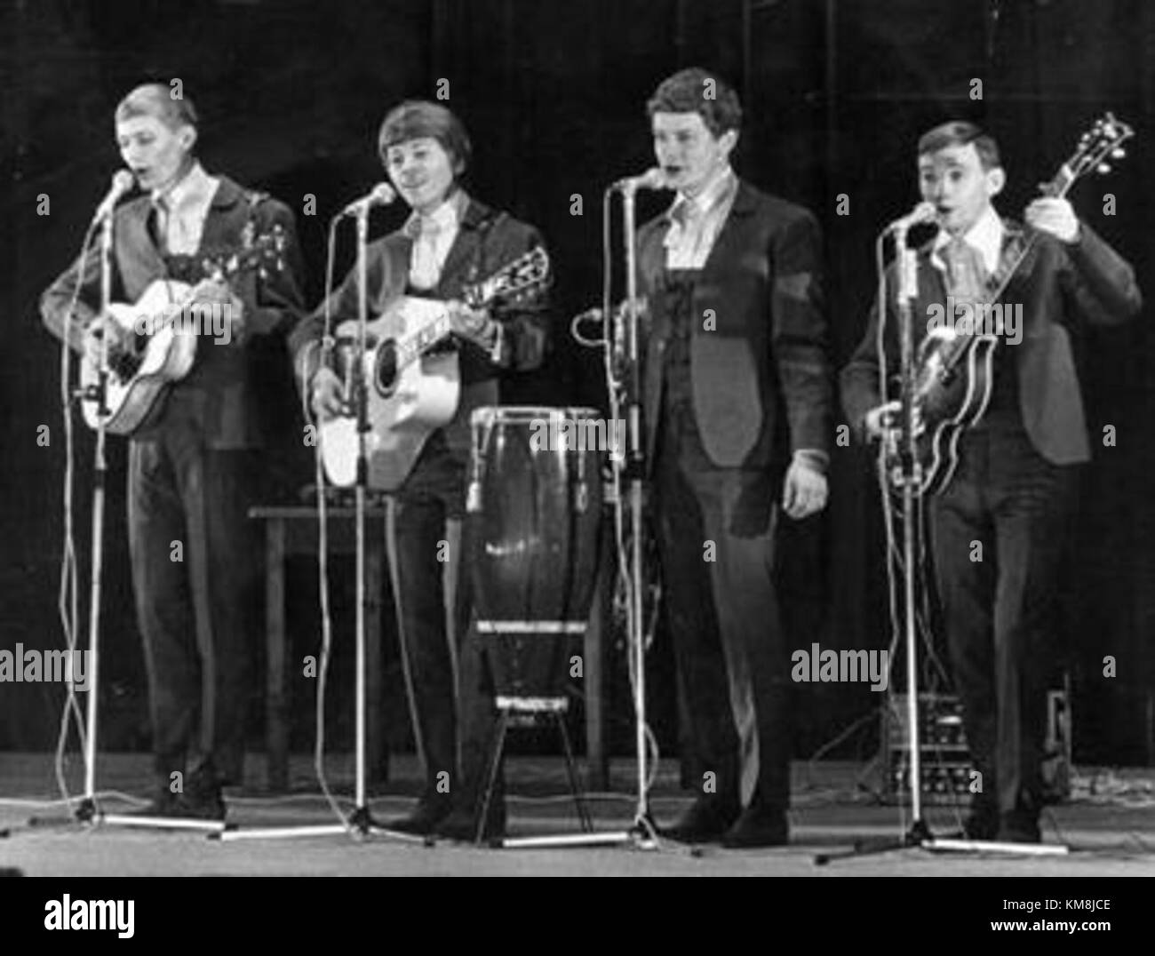 1960s singers hi-res stock photography and images - Alamy