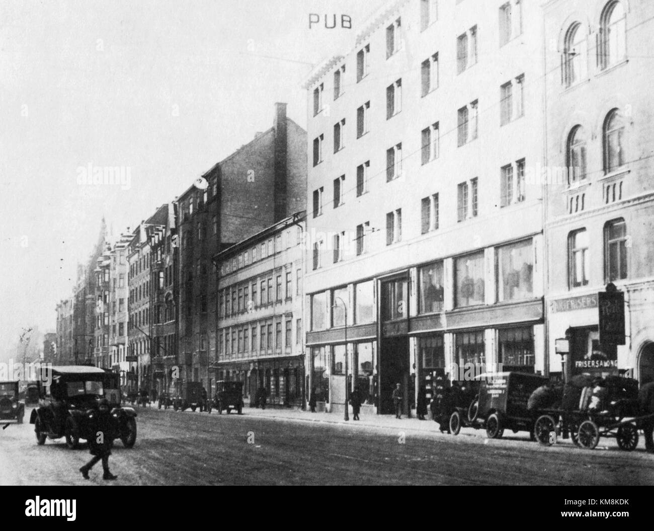 Photograph of Hornsgatan 54, taken in 1924, showcasing the building and ...
