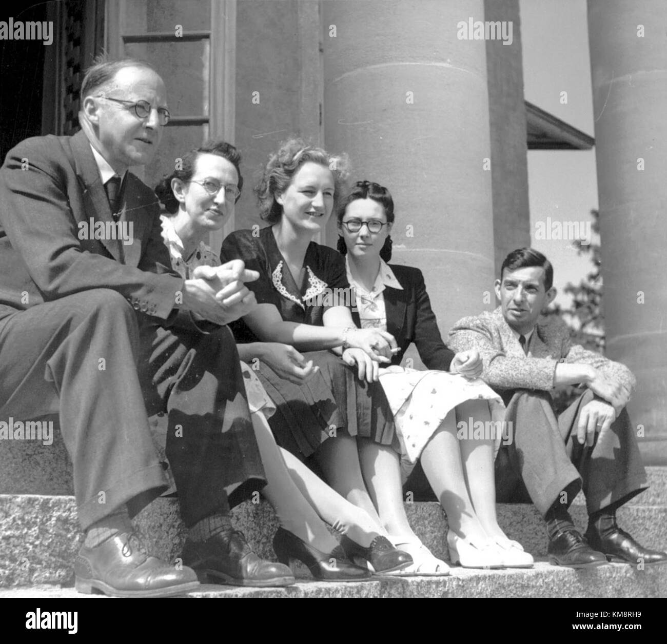 English language learning grammar hi-res stock photography and images ...