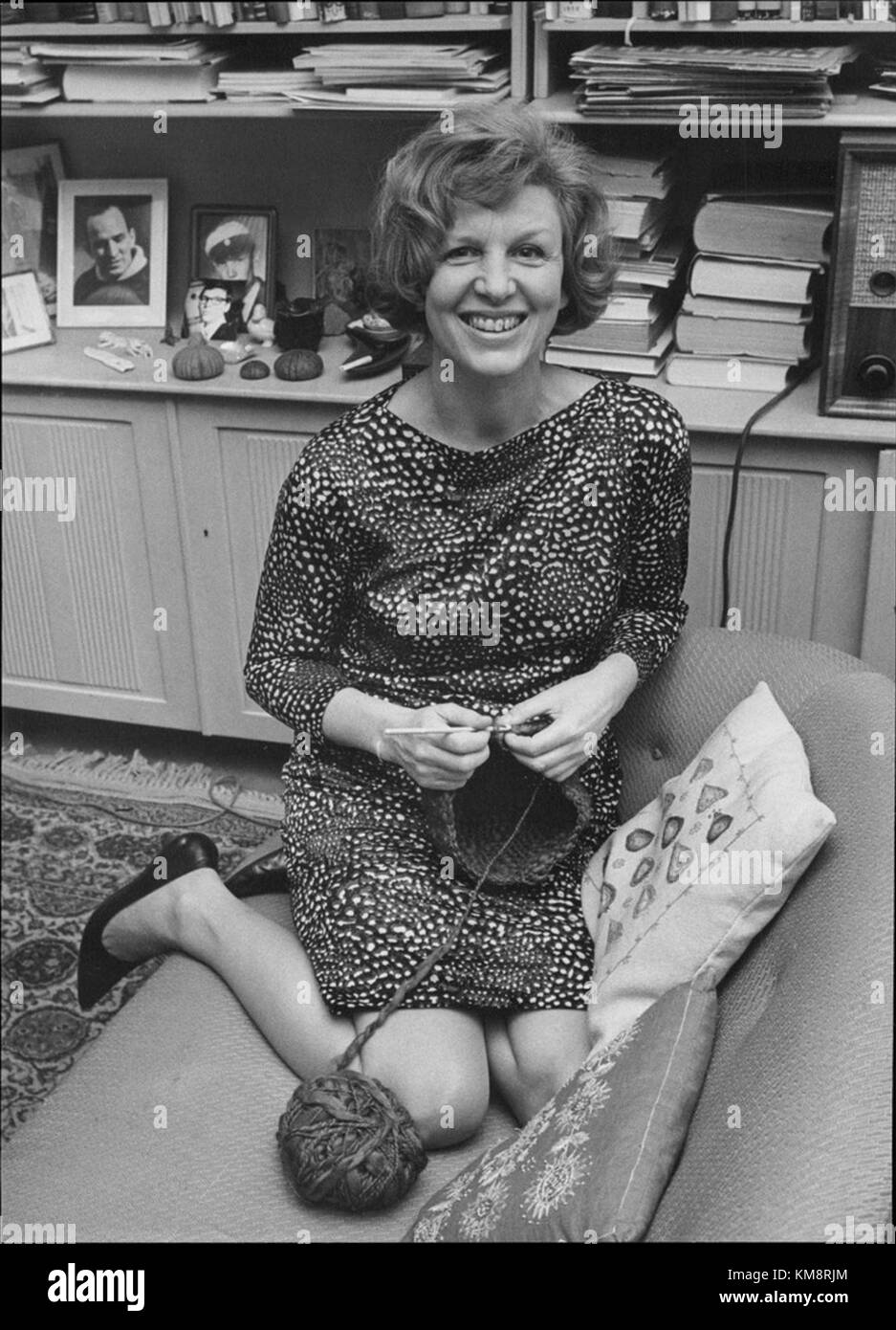 Gun Bergman couch 391836175956 Stock Photo - Alamy