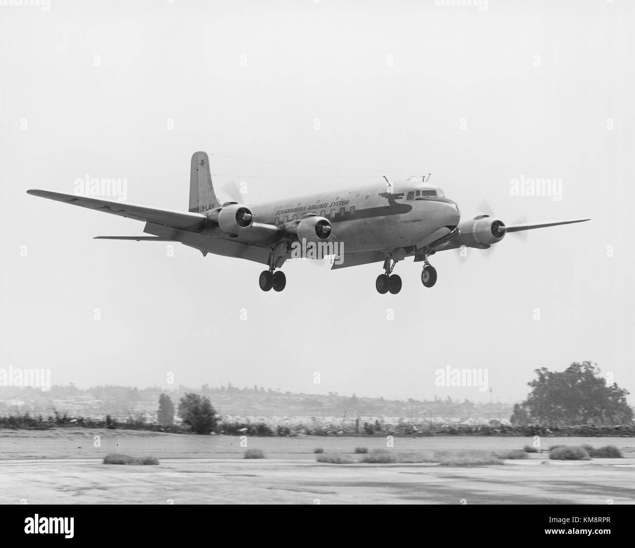The SAS DC 6, identified by its LN LAH code, is a classic aircraft that ...