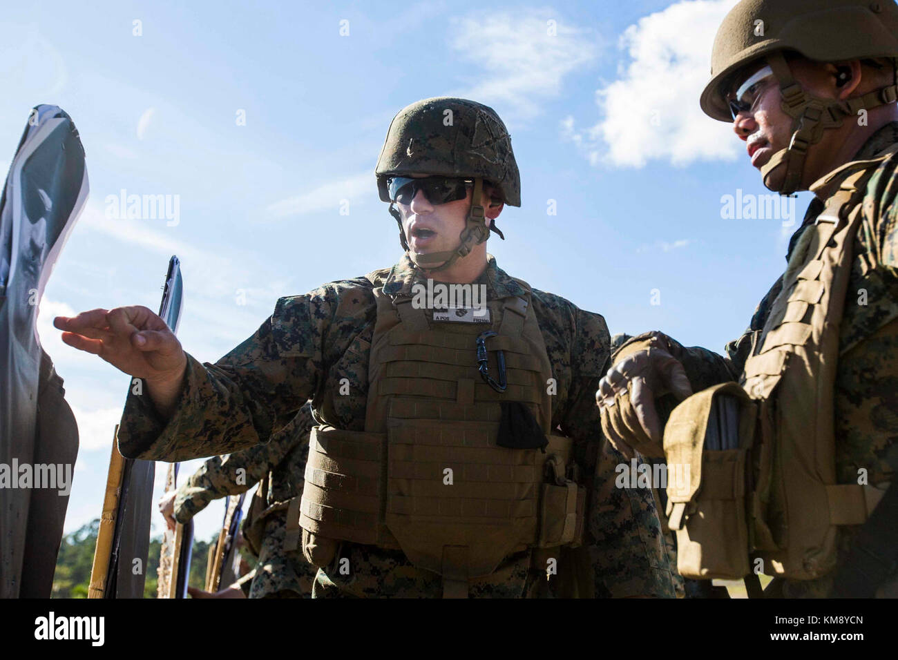 u.s. marines with marine forces reserve conducts table three combat ...