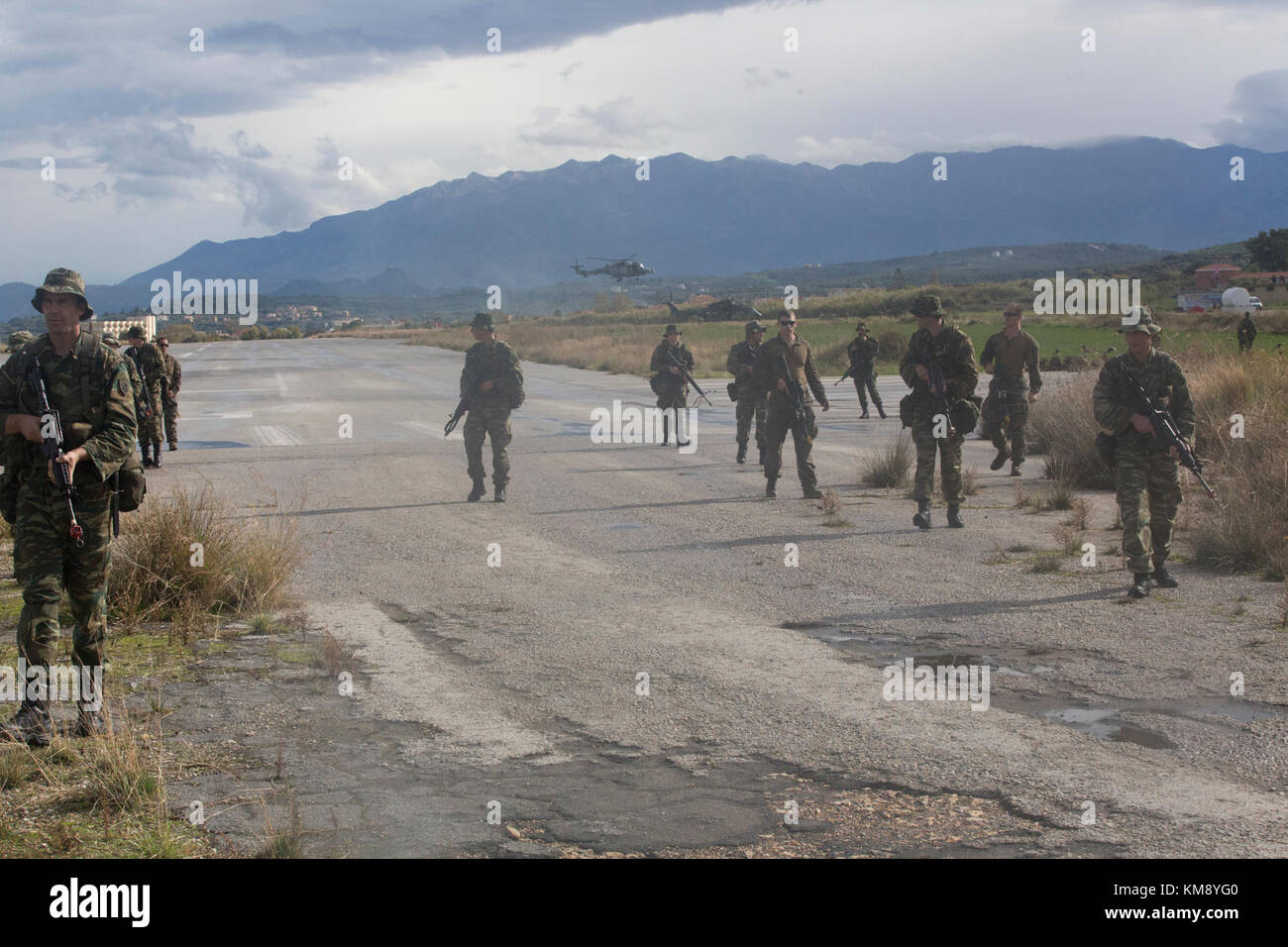 u.s marines with black sea rotational force 17.2 and greek marines ...