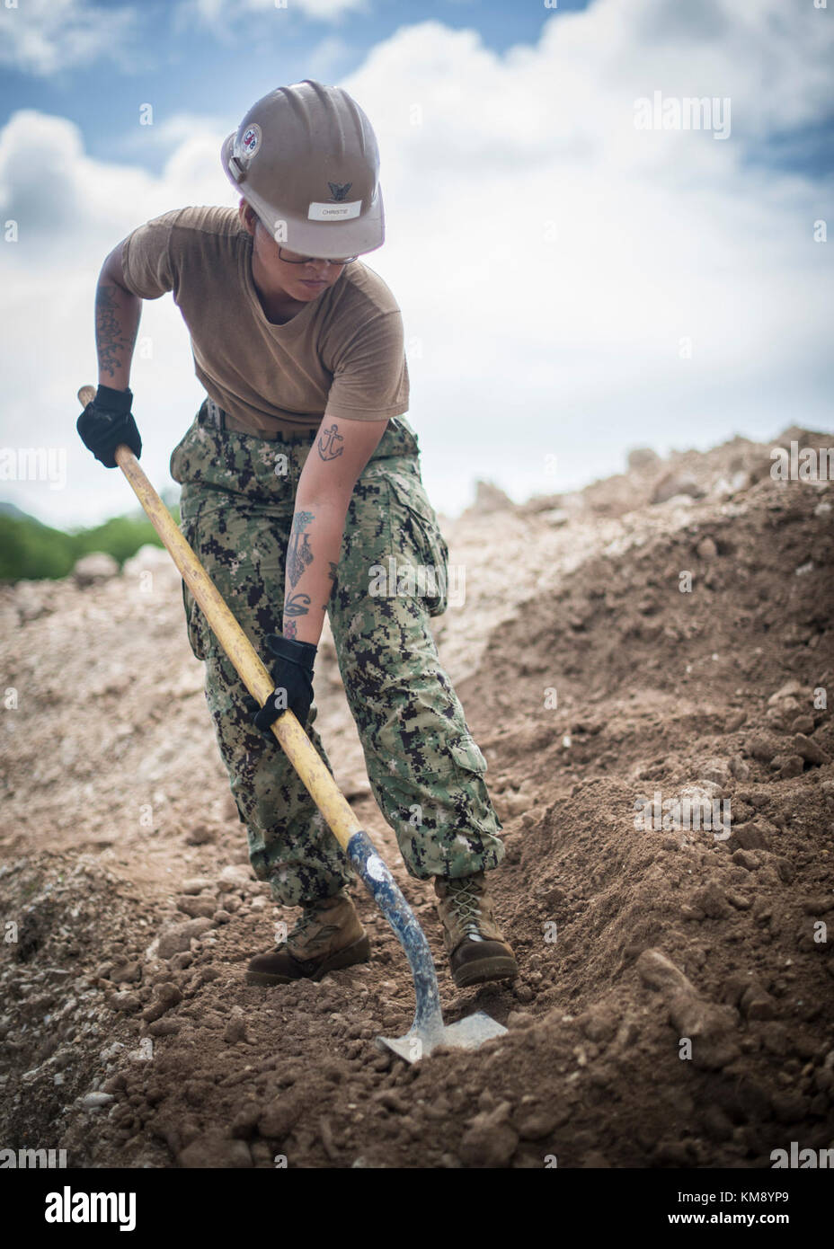 u.s. navy steelworker 3rd class erin christie, assigned to naval mobile ...