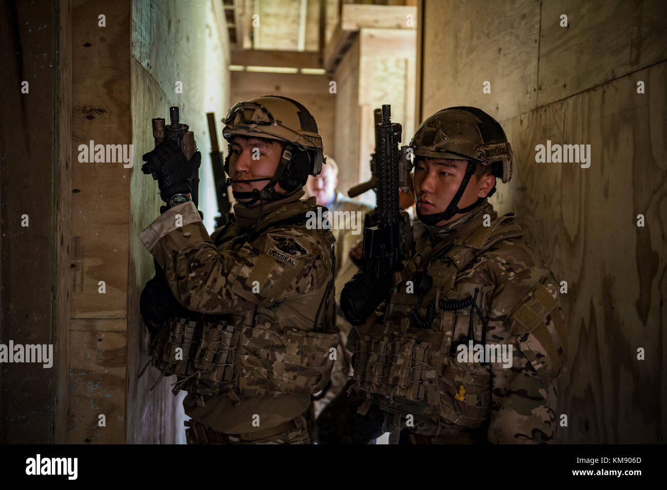 republic of korea (rok) naval special warfare flotilla personnel ...