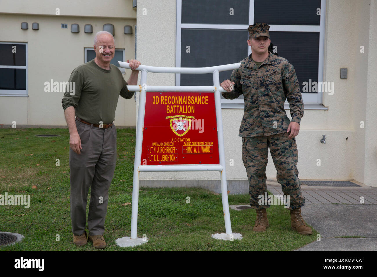 U.S. Rep. Mike Coffman visited 3rd Reconnaissance Battalion Marines on ...