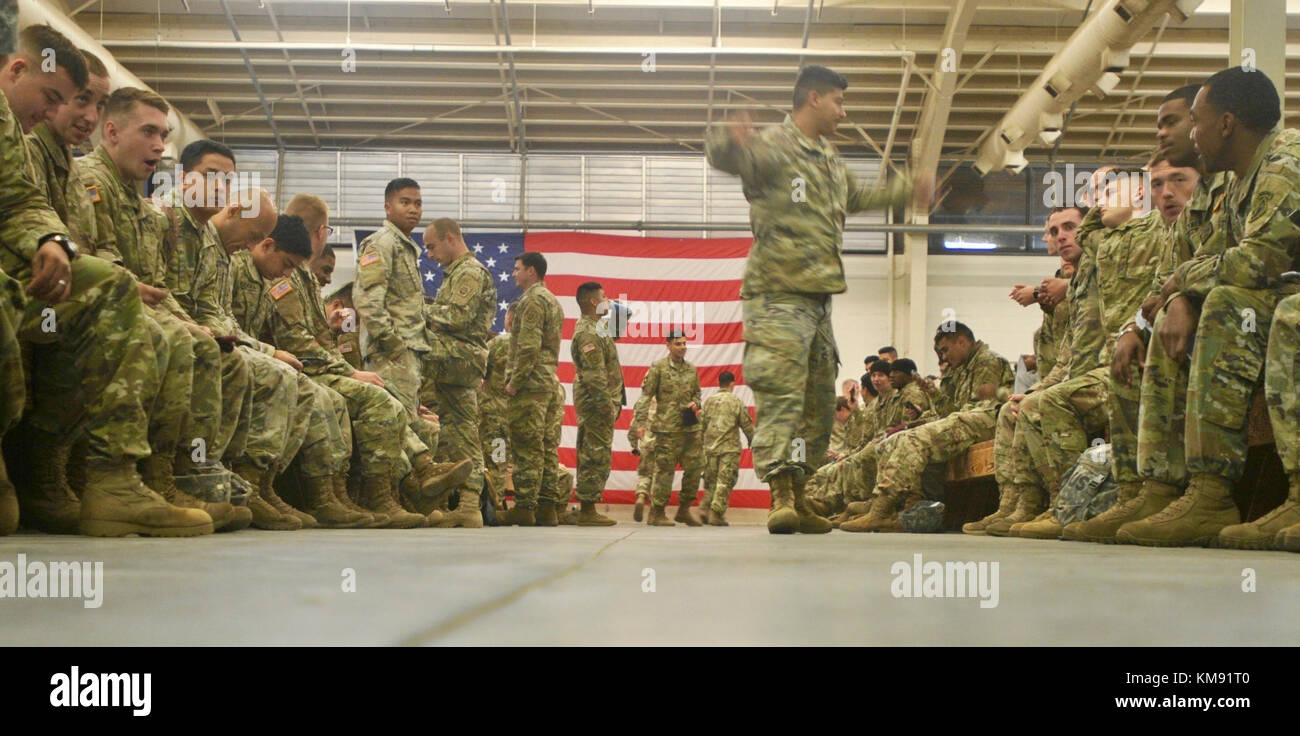 Army paratroopers gather at Green Ramp in Ft. Bragg, N.C. to ...
