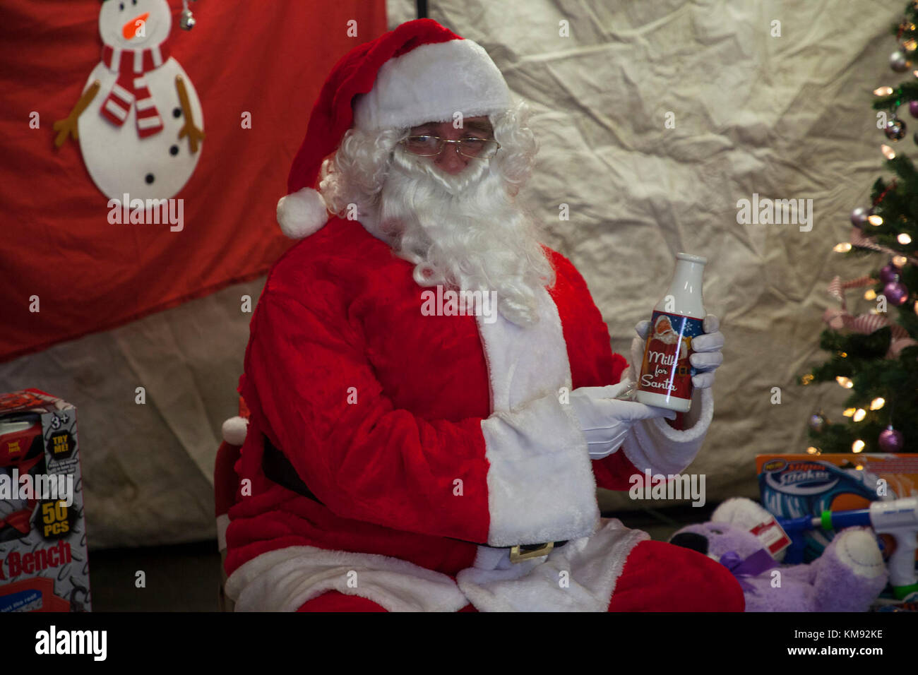Santa paratrooper hi-res stock photography and images - Alamy