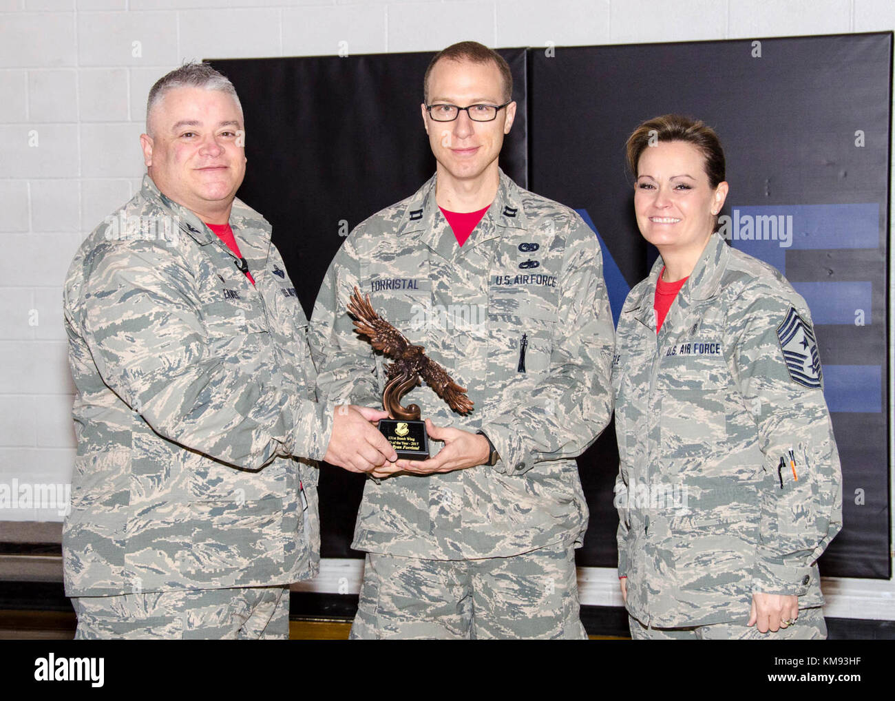 During December drill Col. Ken Eaves, 131st Bomb Wing commander, and ...