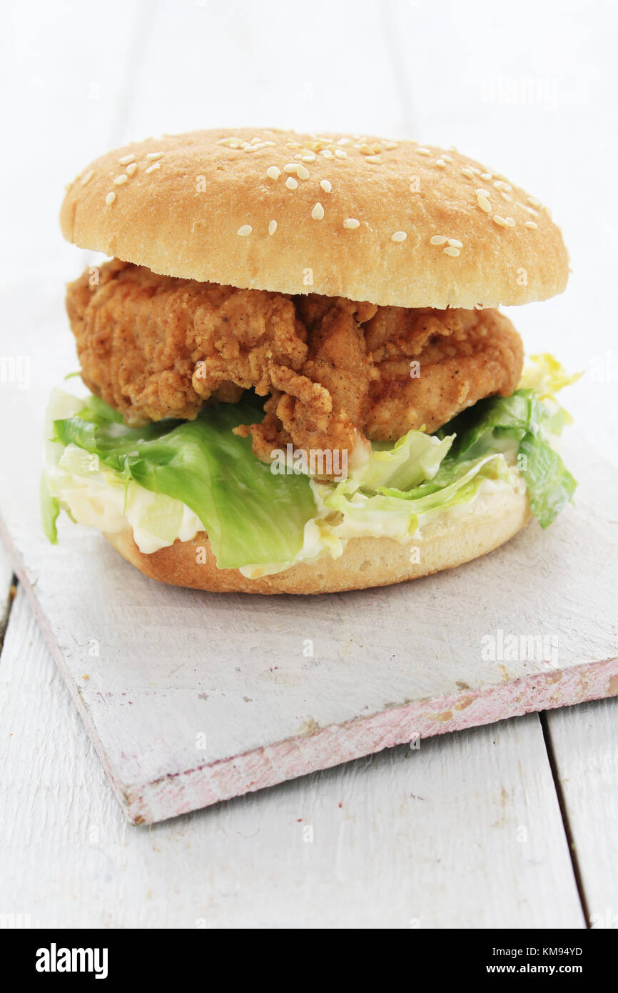 chicken burger plated meal Stock Photo - Alamy