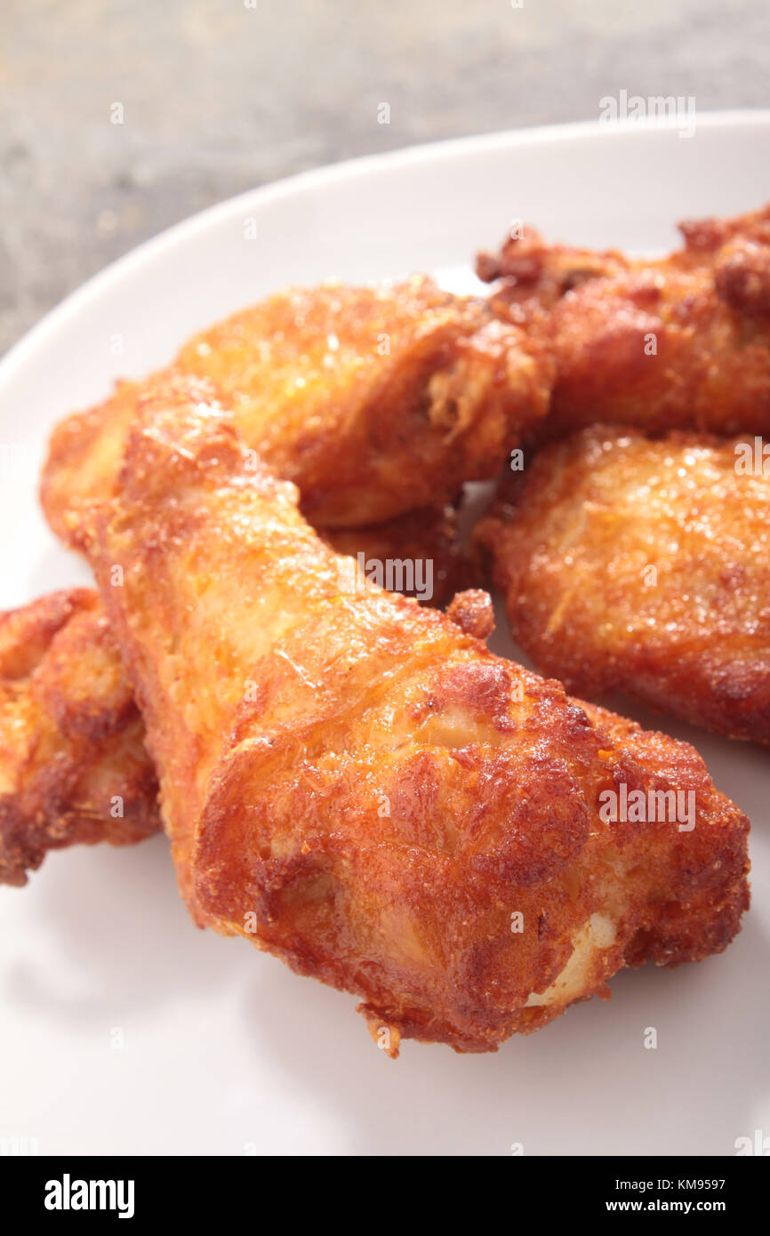 fried chicken pieces Stock Photo - Alamy
