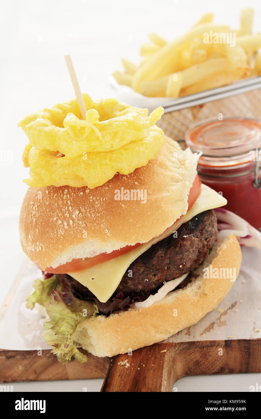 gourmet burger plated meal Stock Photo - Alamy