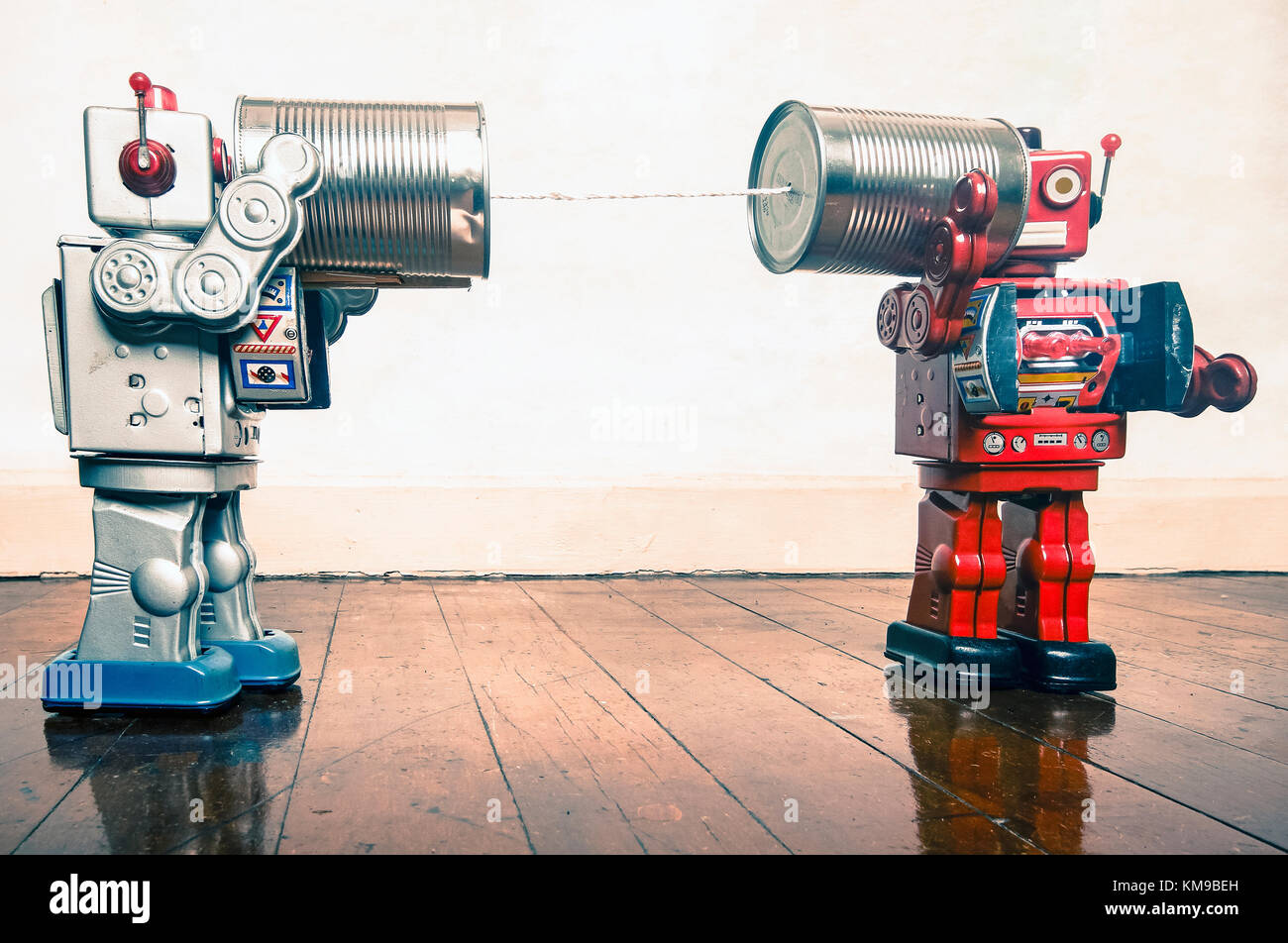 Two robots talking hi-res stock photography and images - Alamy