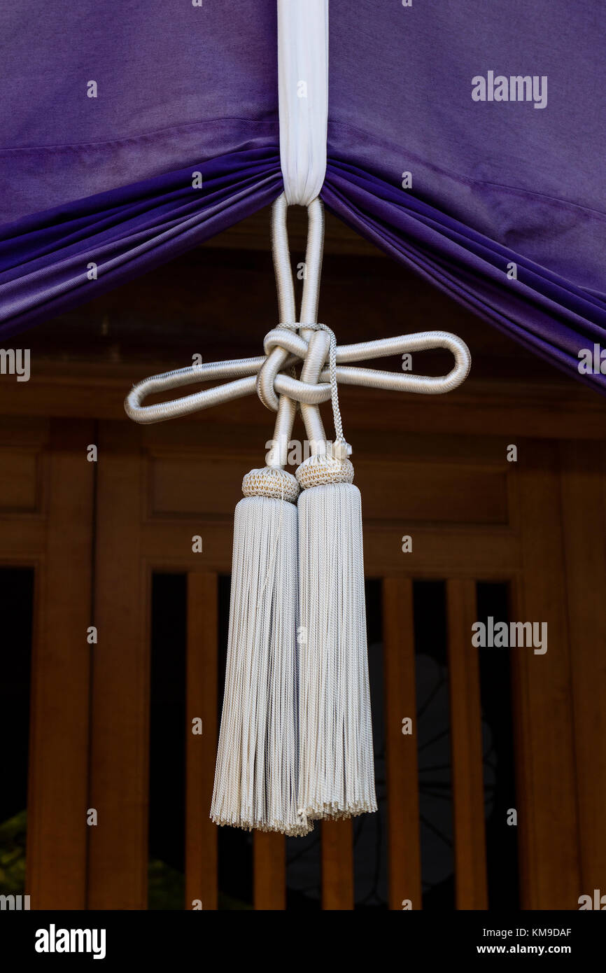 Temple curtain hi-res stock photography and images - Alamy