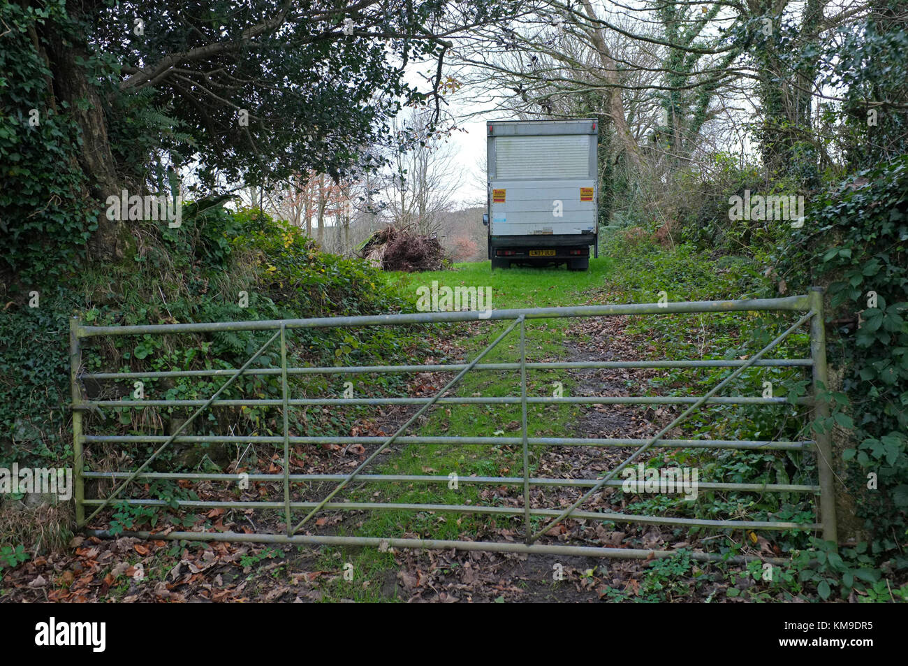 A lorry in a field Stock Photo - Alamy