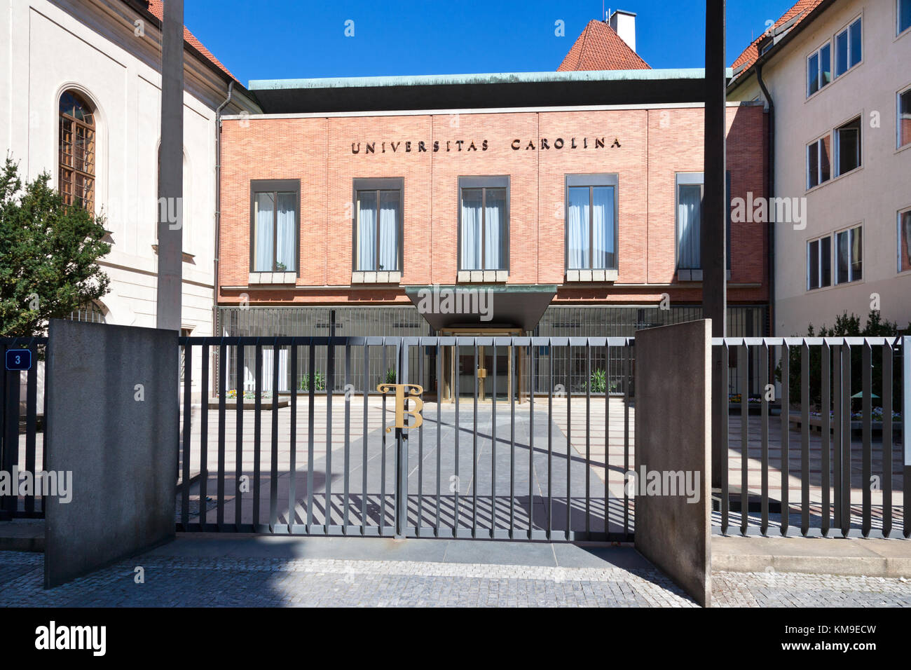 Karolinum hi-res stock photography and images - Alamy