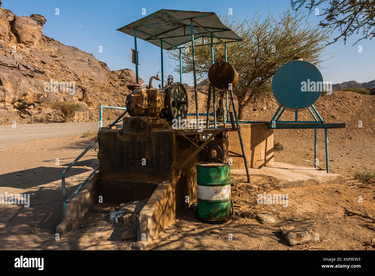 A well in Wadi Massal, Riyadh Province, Saudi Arabia Stock Photo - Alamy