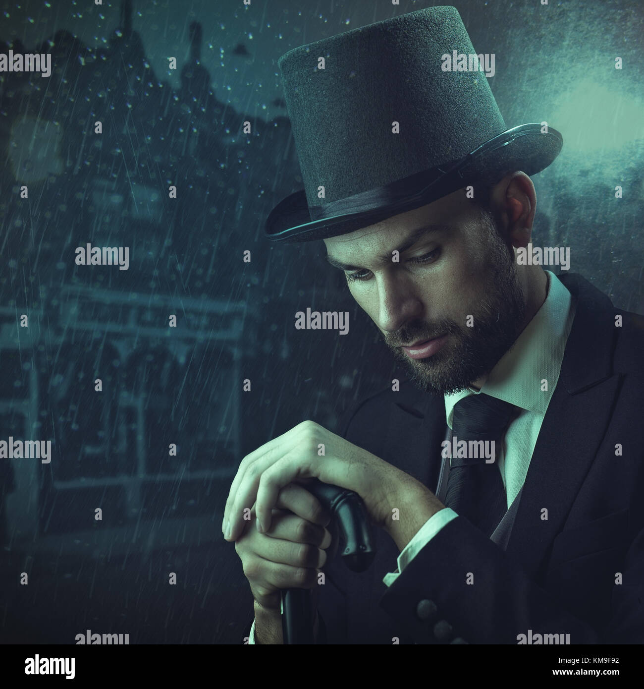 Englishman detective, retro style male portrait Stock Photo - Alamy