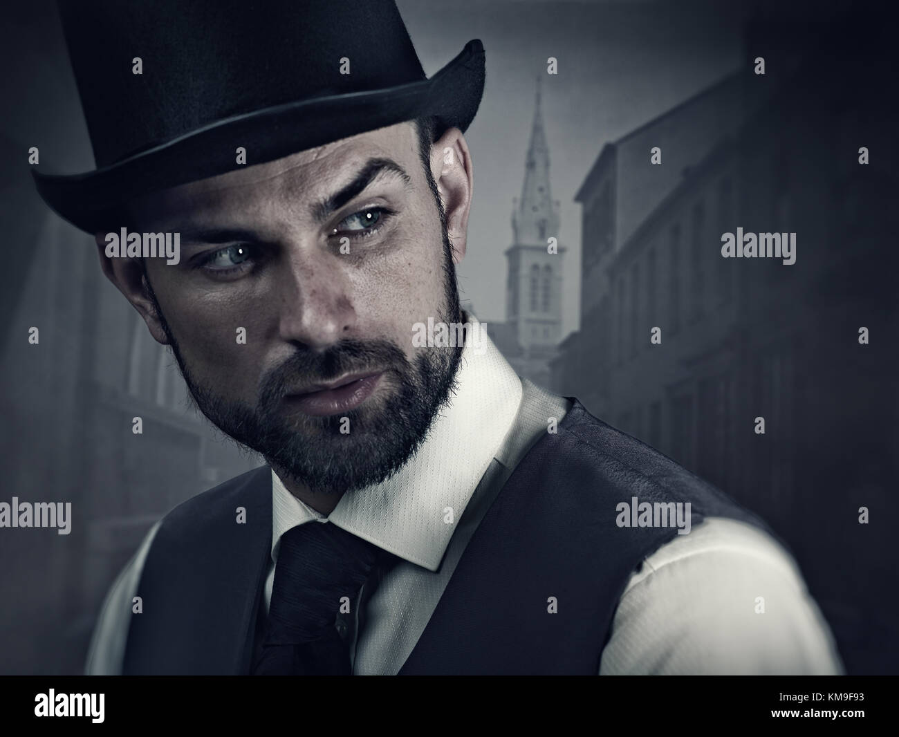 Englishman detective, retro style male portrait Stock Photo - Alamy