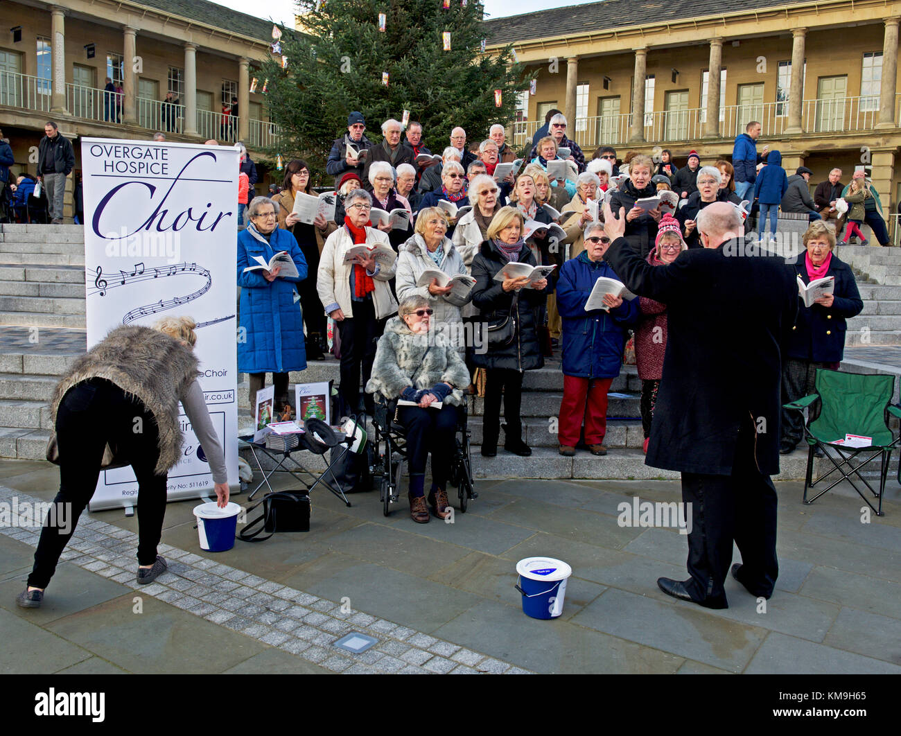 Choir raising money for Overgate Hospice, in the Piece Hall, Halifax ...
