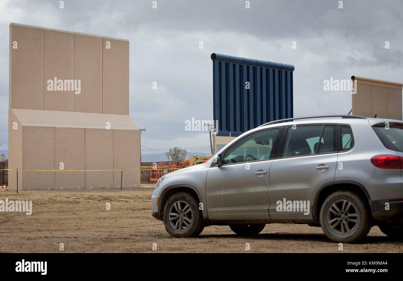 Architectural models of the border wall in Otay Mesa, in Oktober 2017 ...