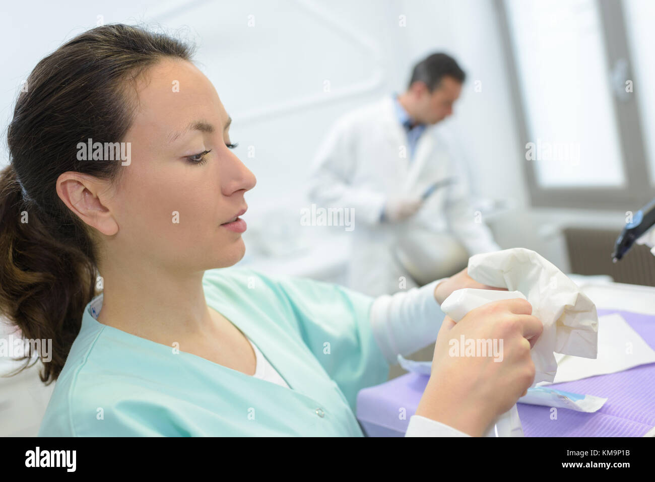 female nurse preparing injection Stock Photo - Alamy