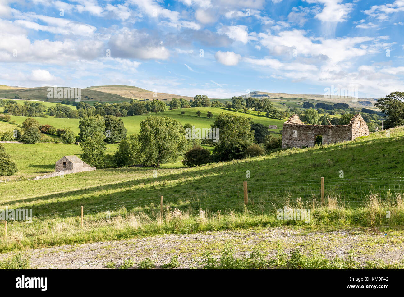 Landscape in the Yorkshire Dales, between Kirkby Stephen and Nateby ...