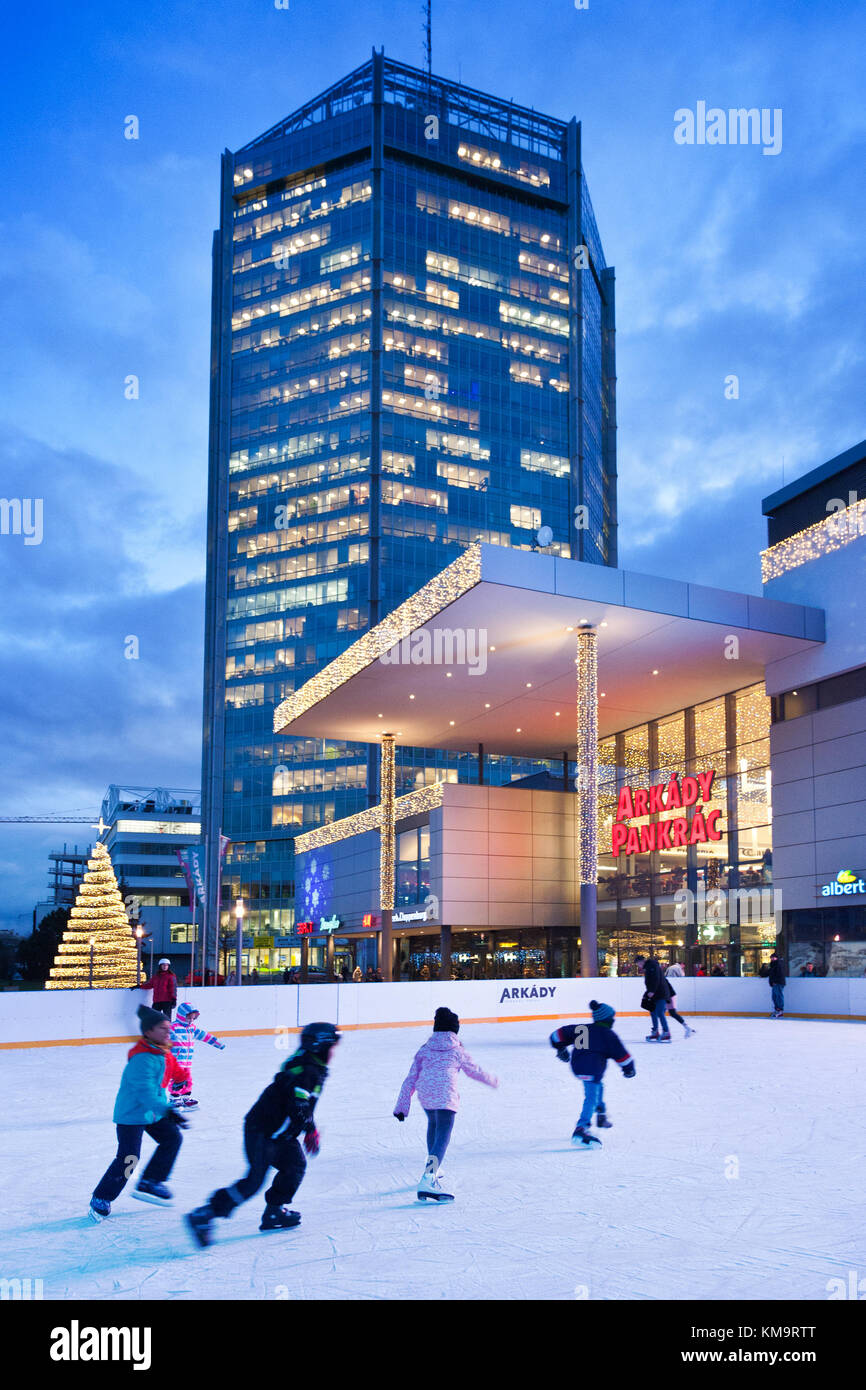 Prague skate hi-res stock photography and images - Alamy