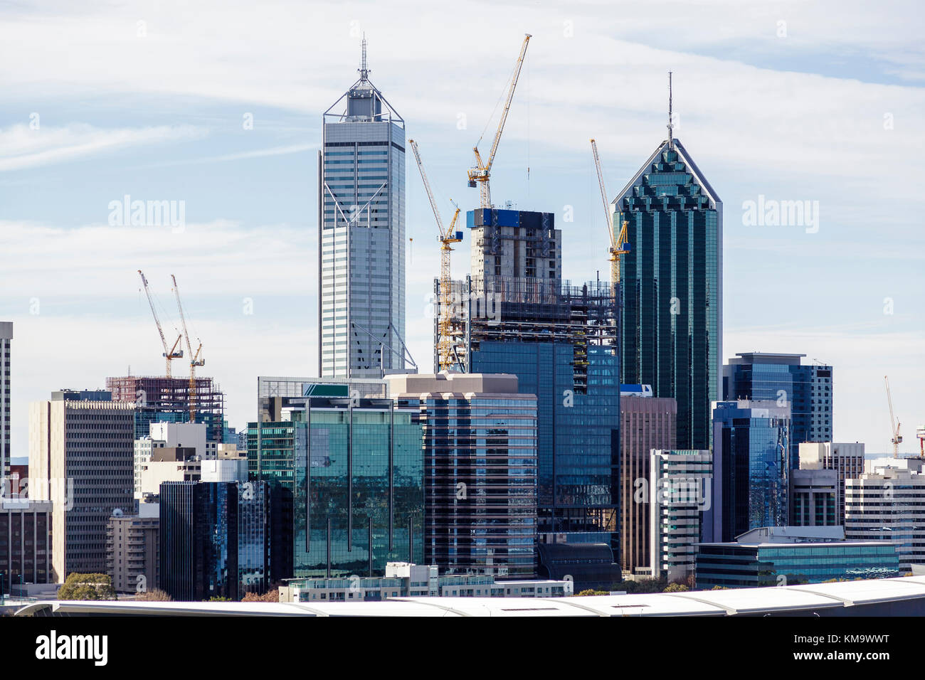 Civil engineering crane hi-res stock photography and images - Alamy