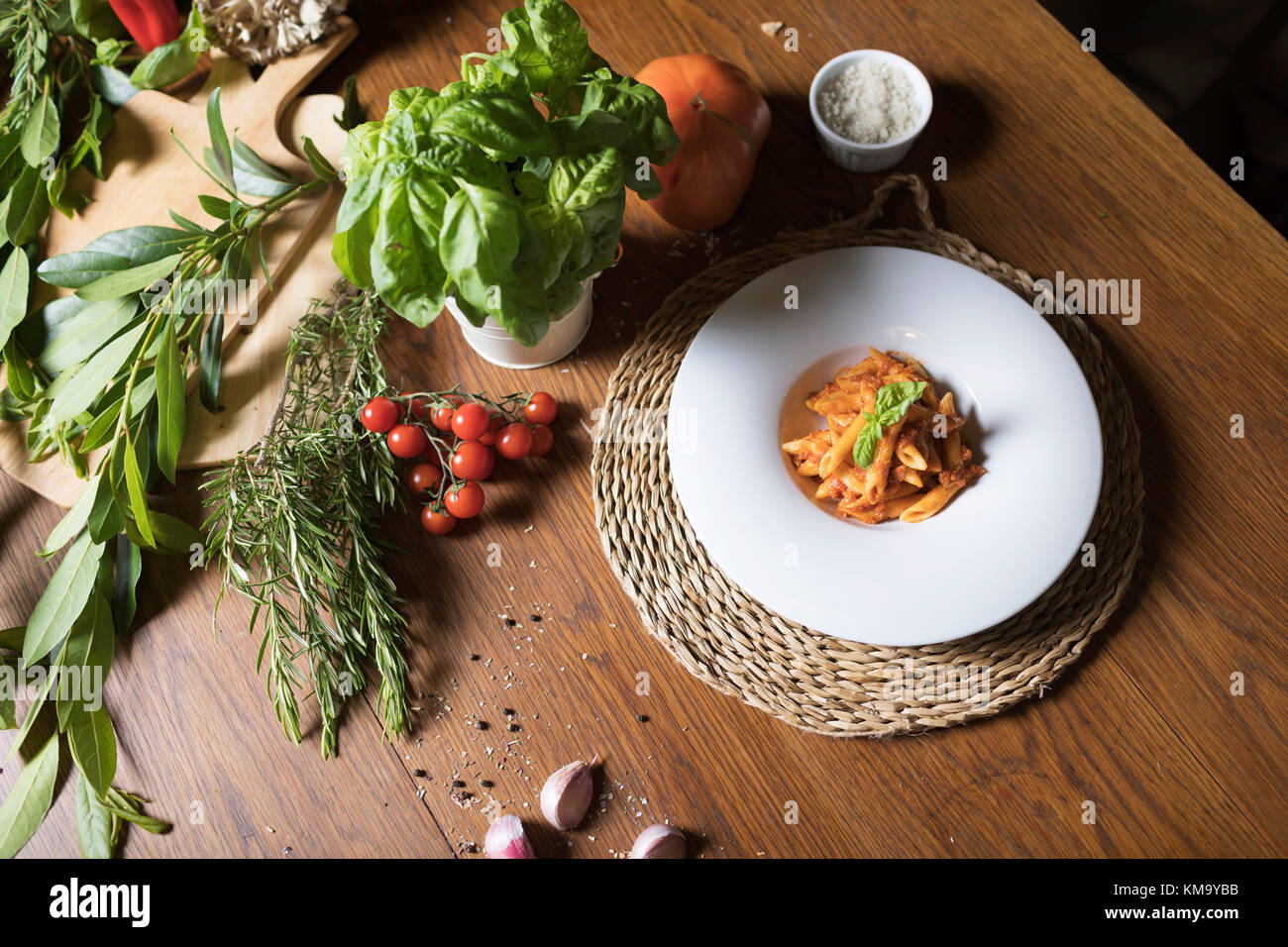 Italian family dinner hi-res stock photography and images - Alamy