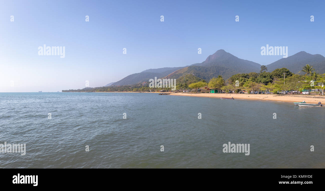 Praia pereque hi-res stock photography and images - Alamy
