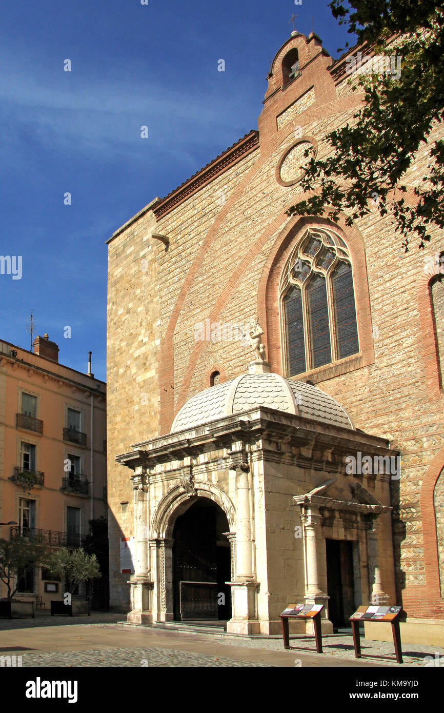 Cathedral perpignan hi-res stock photography and images - Alamy