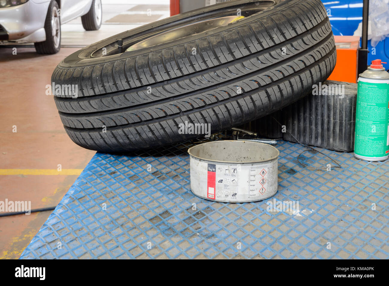 A tire fixed ready to mount on car Stock Photo - Alamy