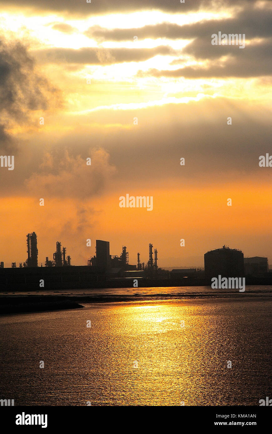 Humber refinery hi-res stock photography and images - Alamy