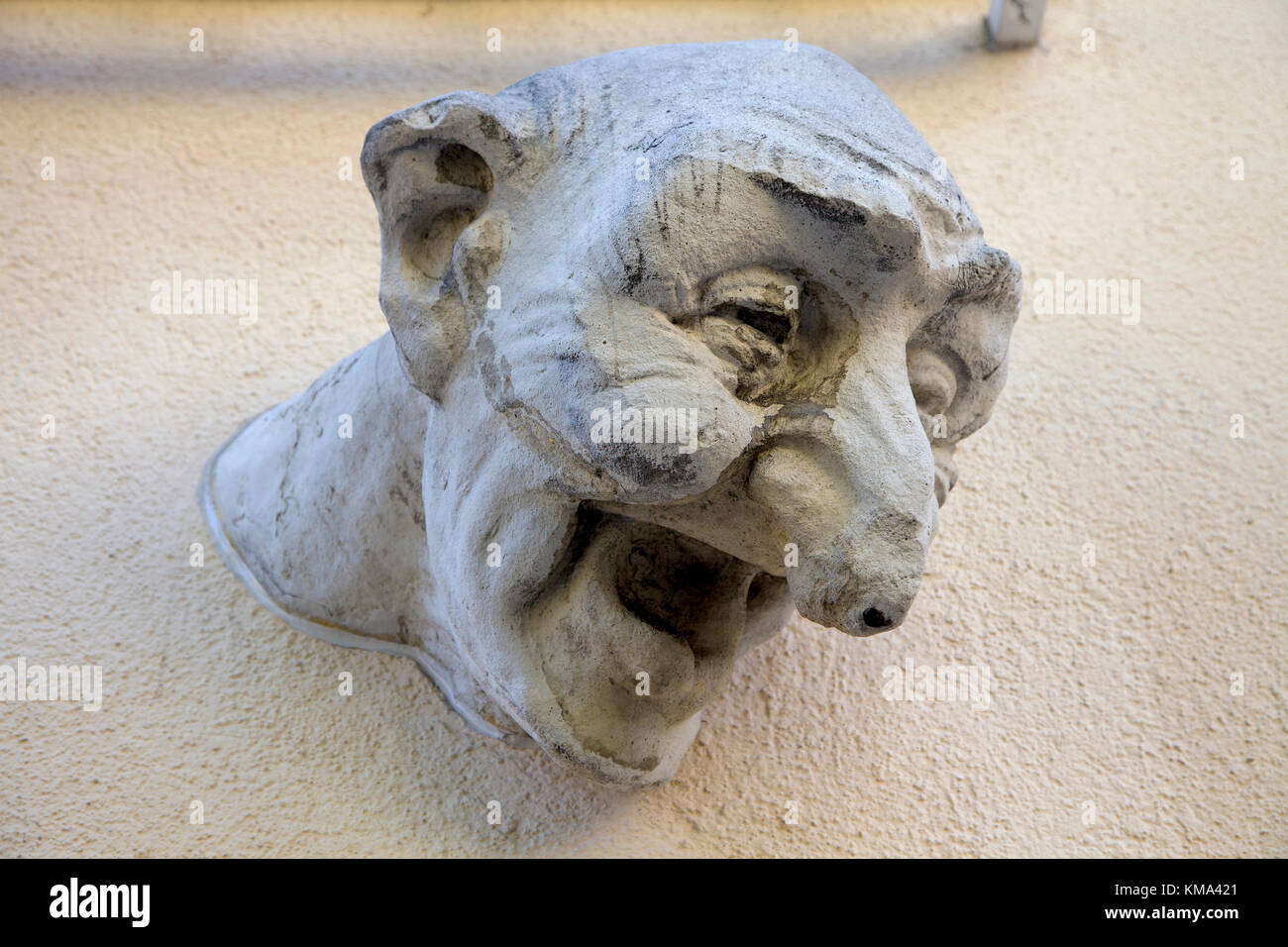 Grotesque sculpture ugly hi-res stock photography and images - Alamy