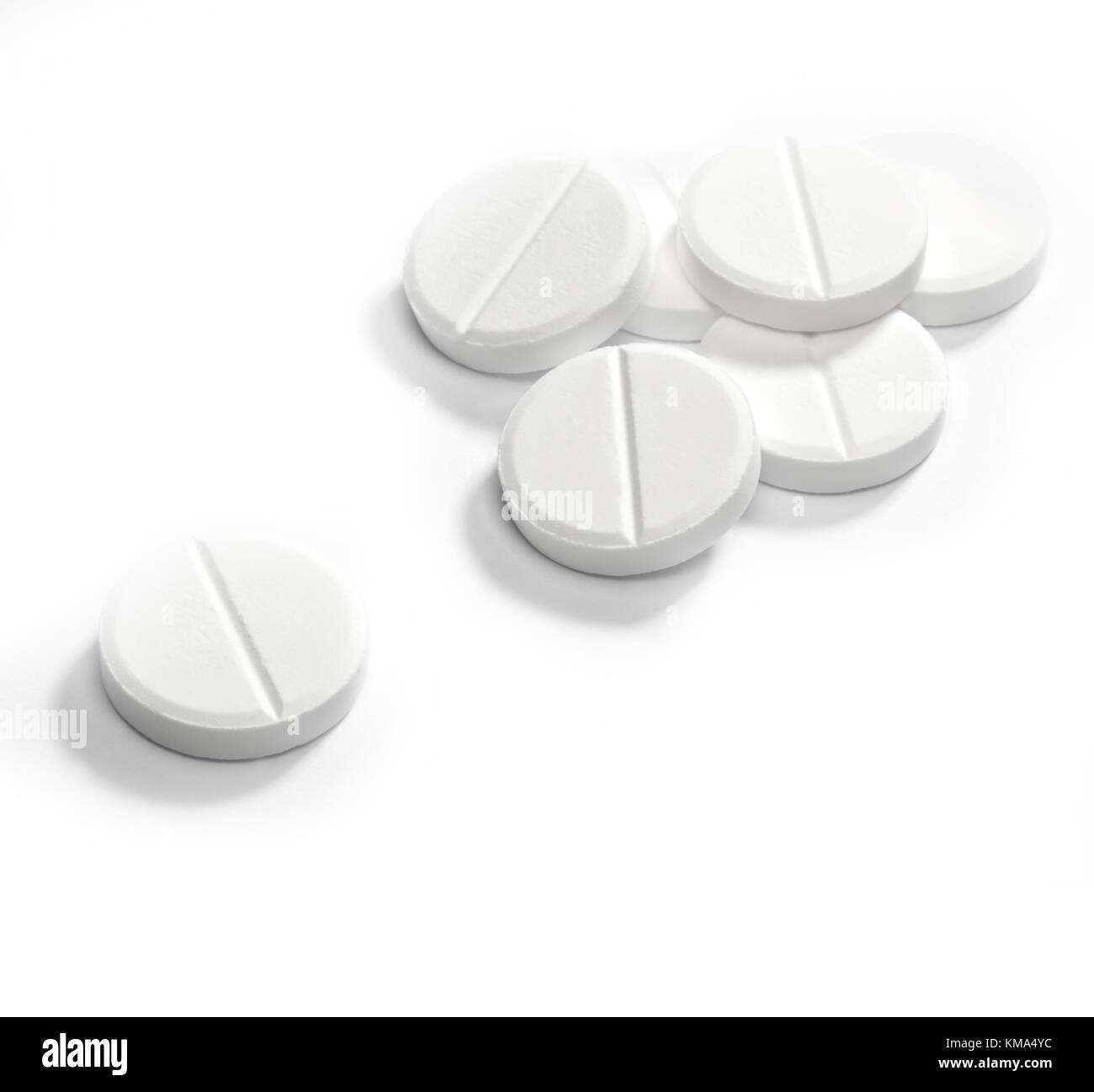 white medical pills Stock Photo - Alamy