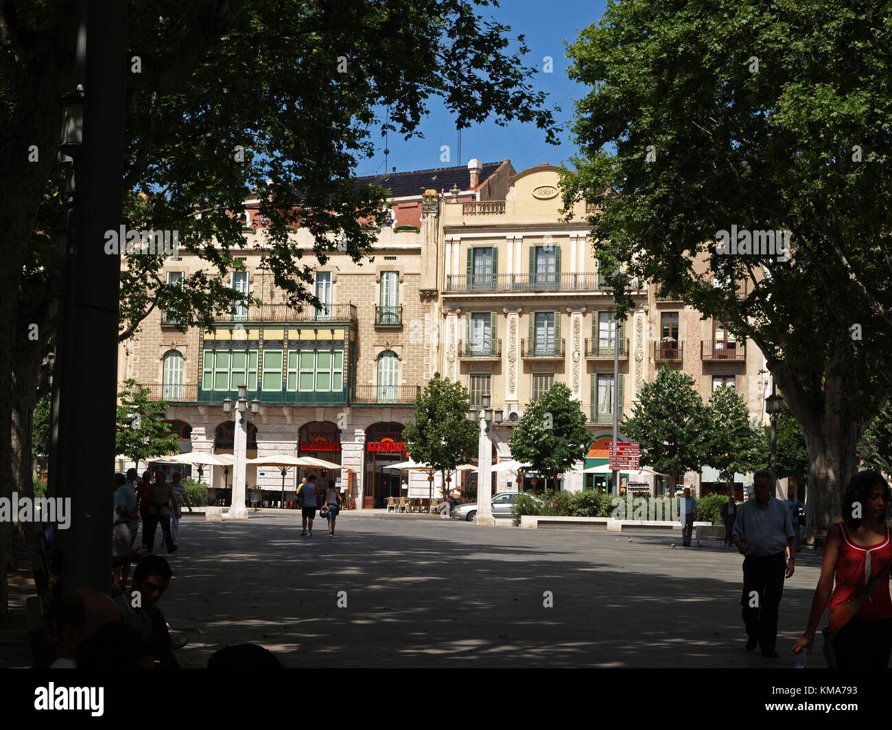 Old town of Figueres. Spain Stock Photo - Alamy