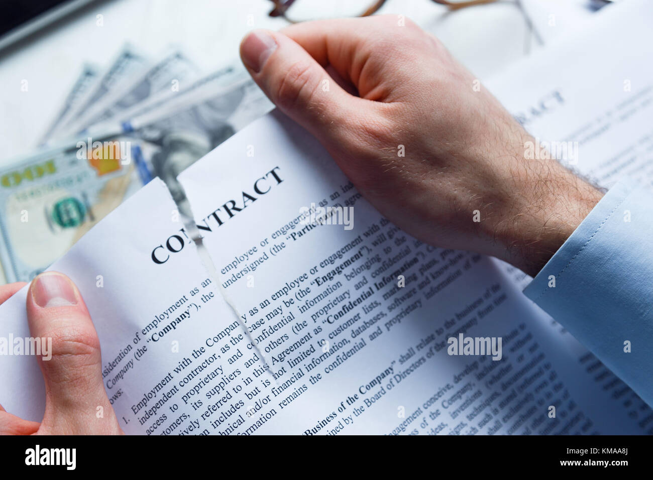 Contract termination hi-res stock photography and images - Alamy