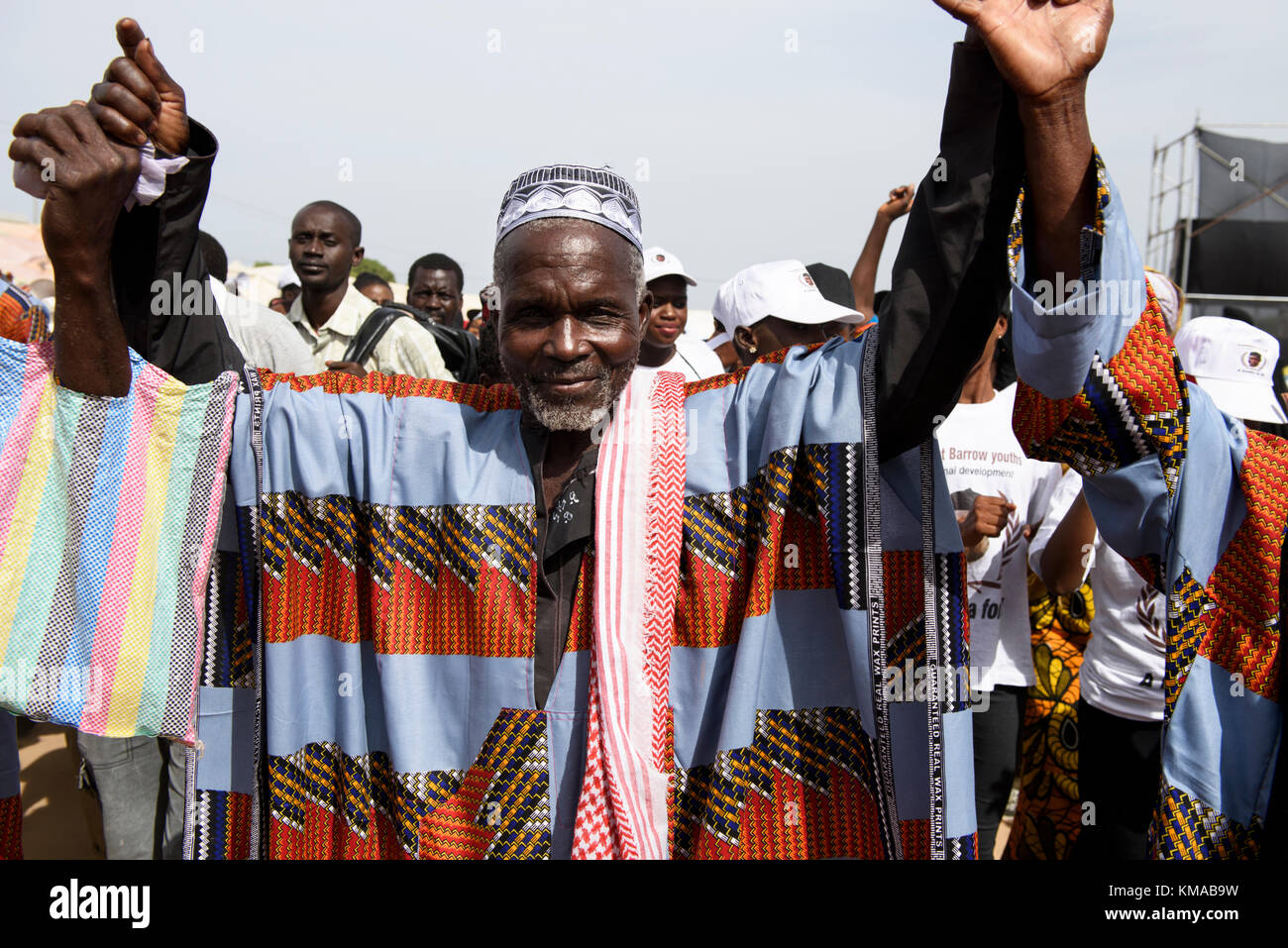 Gambia traditional clothing hi-res stock photography and images - Alamy