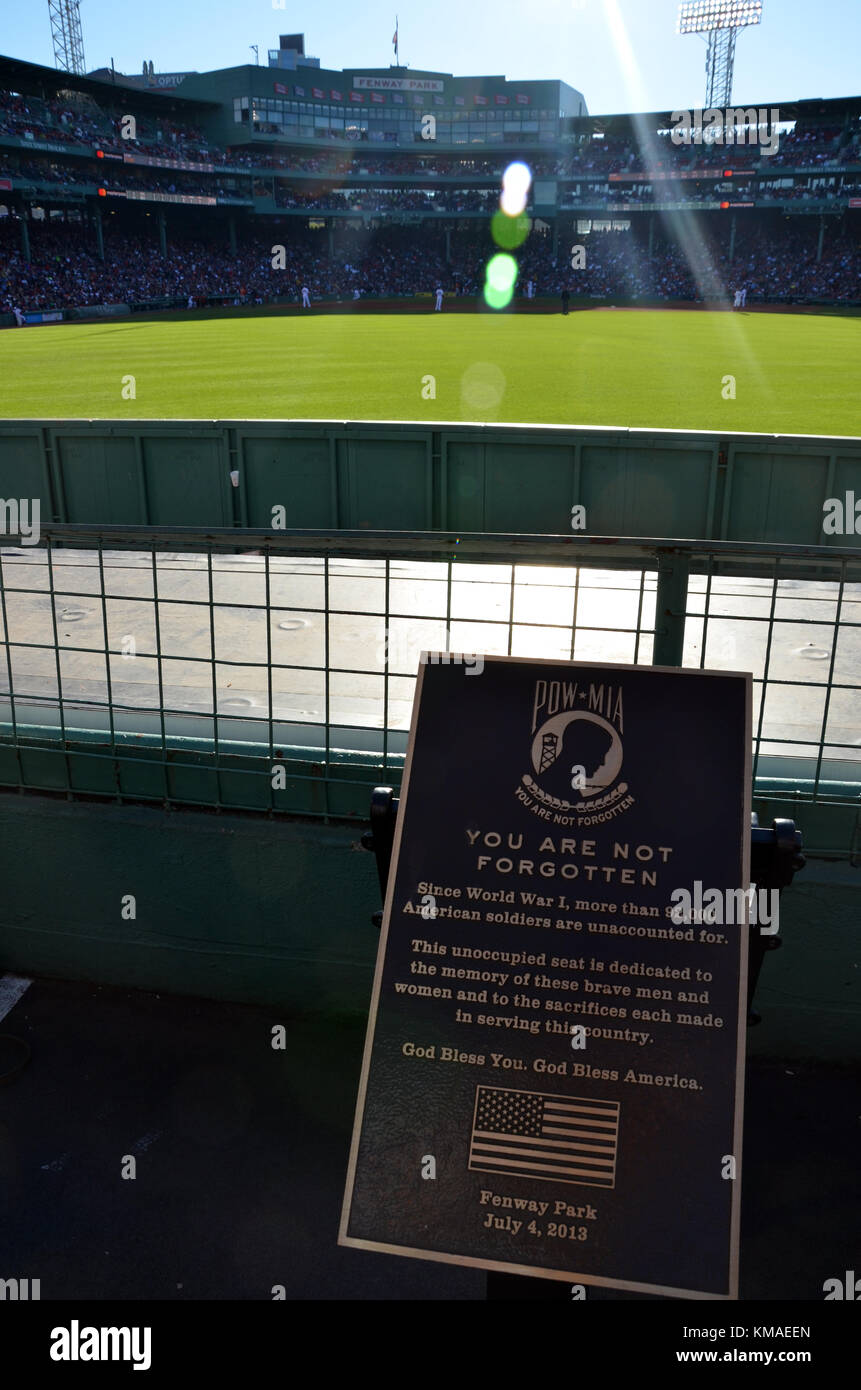 Fenway park action hi-res stock photography and images - Alamy