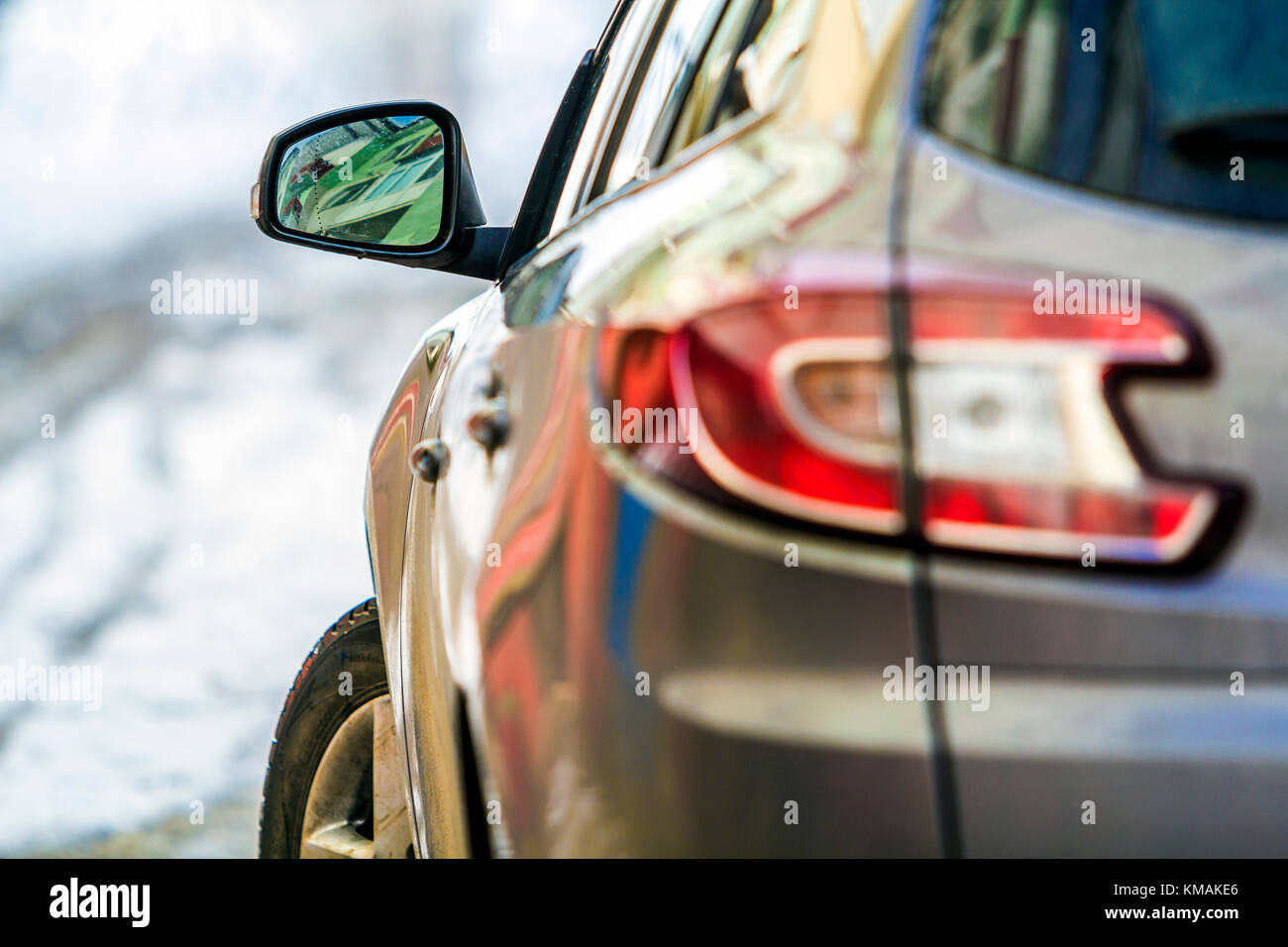 Close-up detail image of a car with side view mirror Stock Photo - Alamy