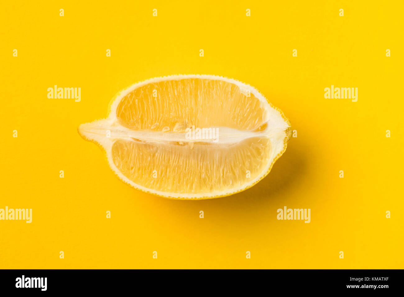 Half of lemon Stock Photo - Alamy