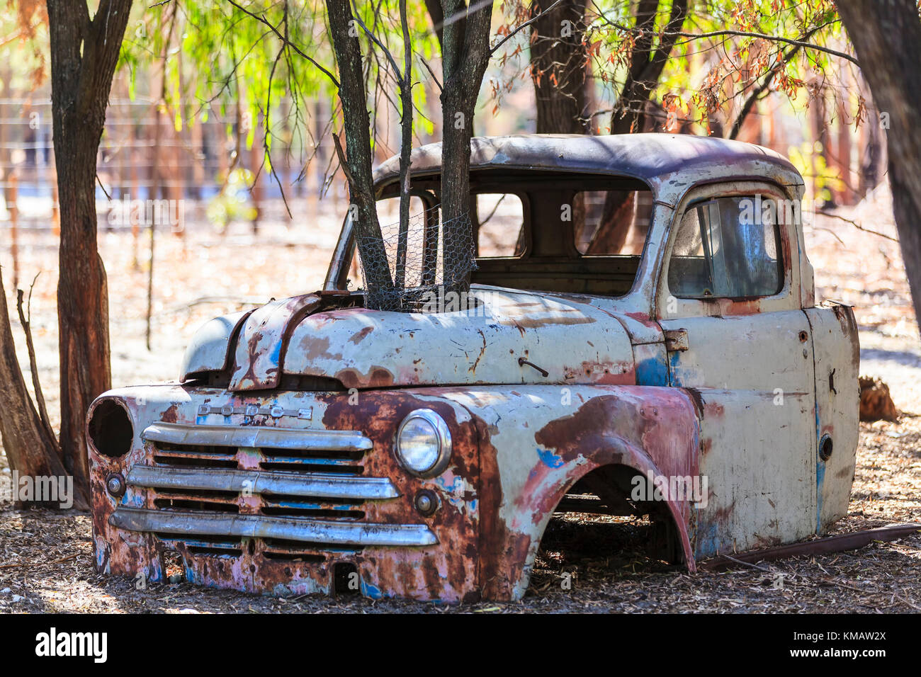 Classic car wreck hi-res stock photography and images - Alamy