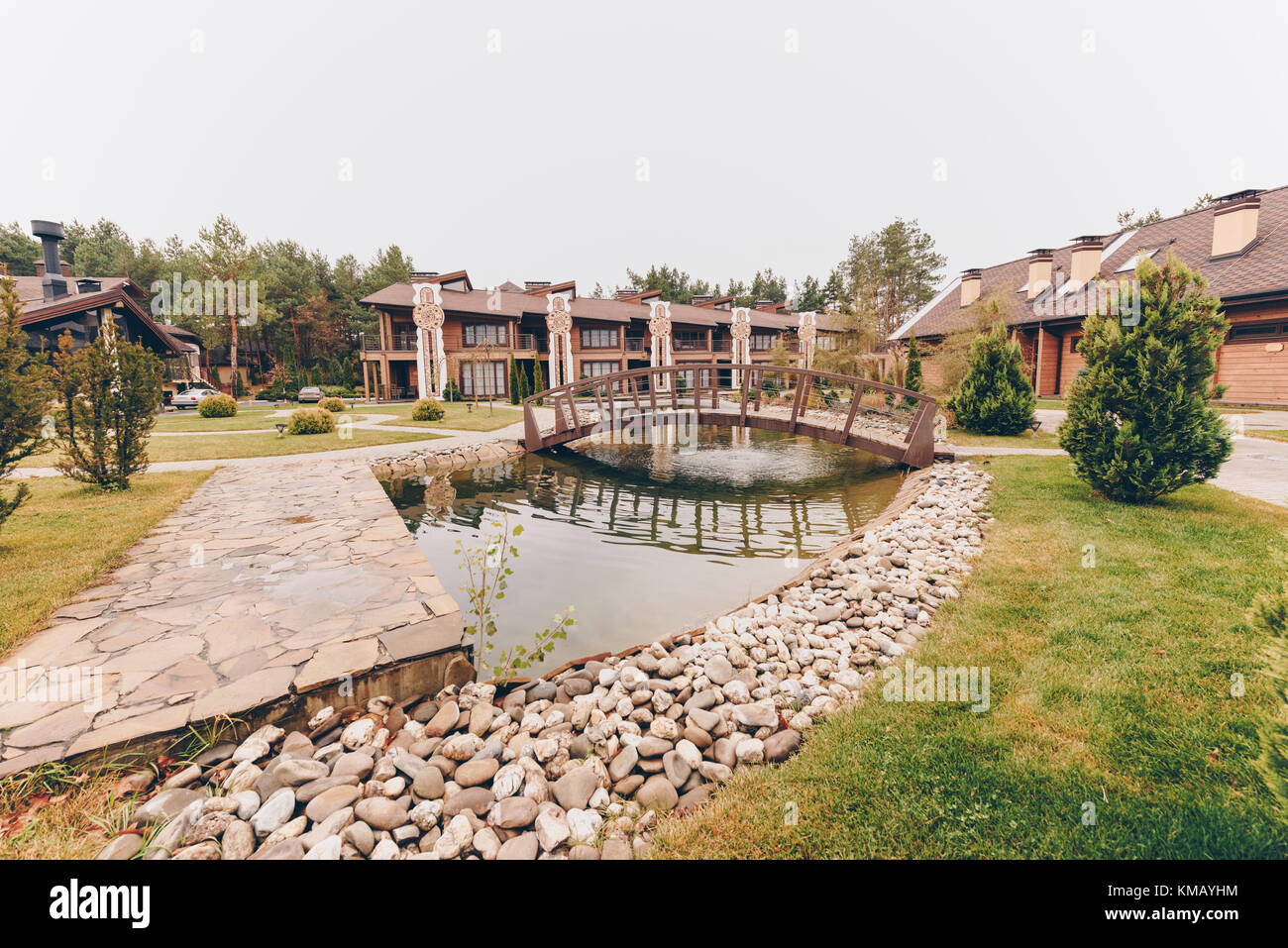 bridge over pond Stock Photo - Alamy