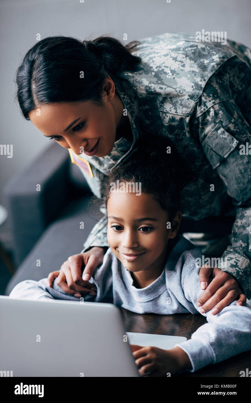 daughter and mother using laptop Stock Photo - Alamy daughter and mother using laptop Stock Photo - Alamy