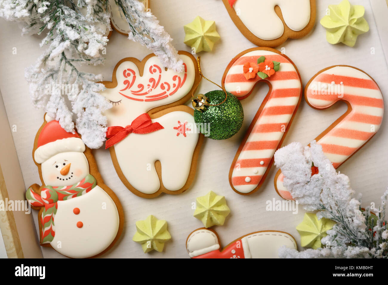 Box gingerbread cookies set hi-res stock photography and images - Alamy