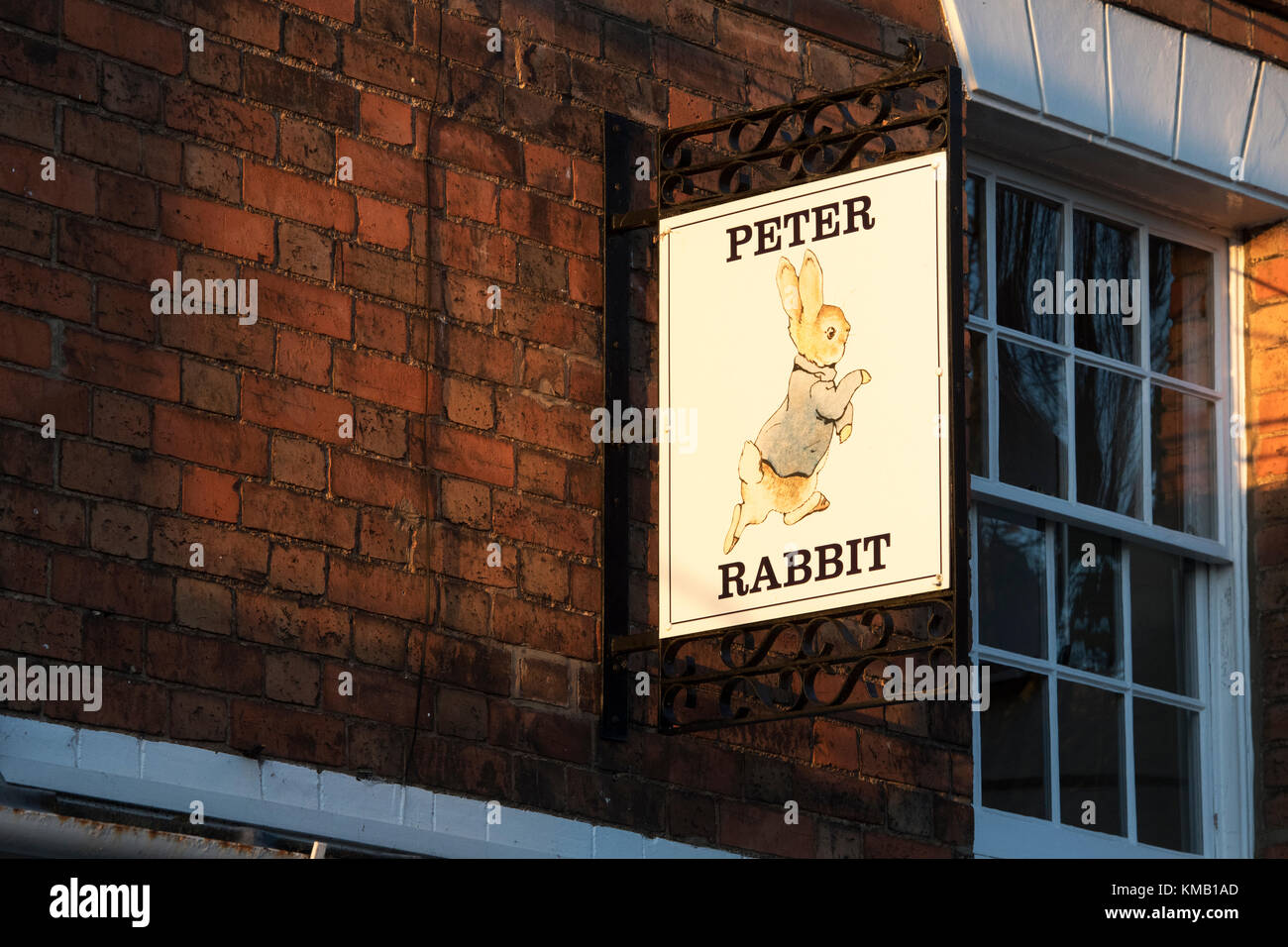 Peter rabbit shop hi-res stock photography and images - Alamy