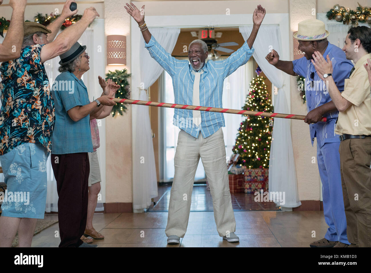 JUST GETTING STARTED, (aka VILLA CAPRI), from left: Graham Beckel, Joe ...