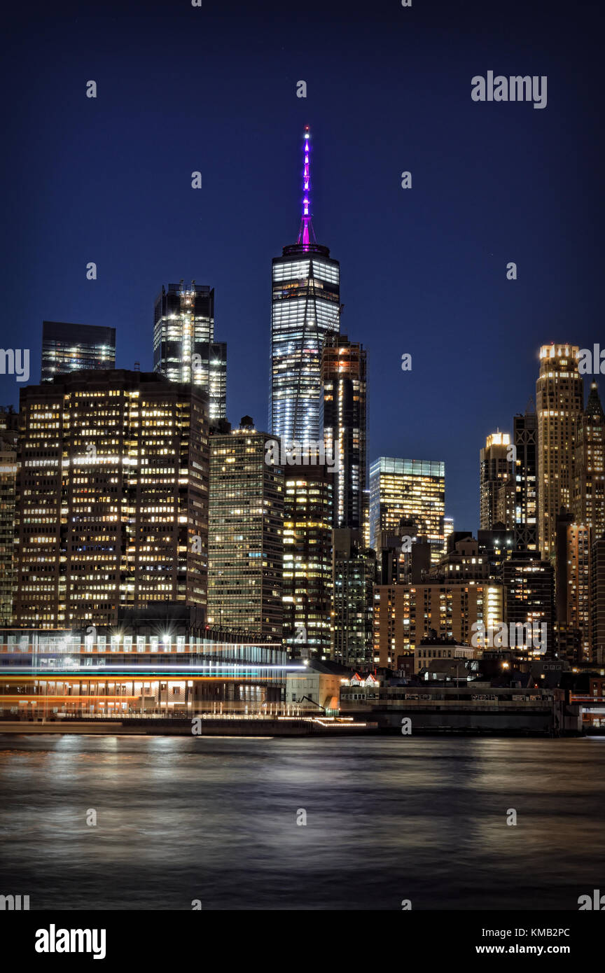 Nightlife in manhattan hi-res stock photography and images - Alamy