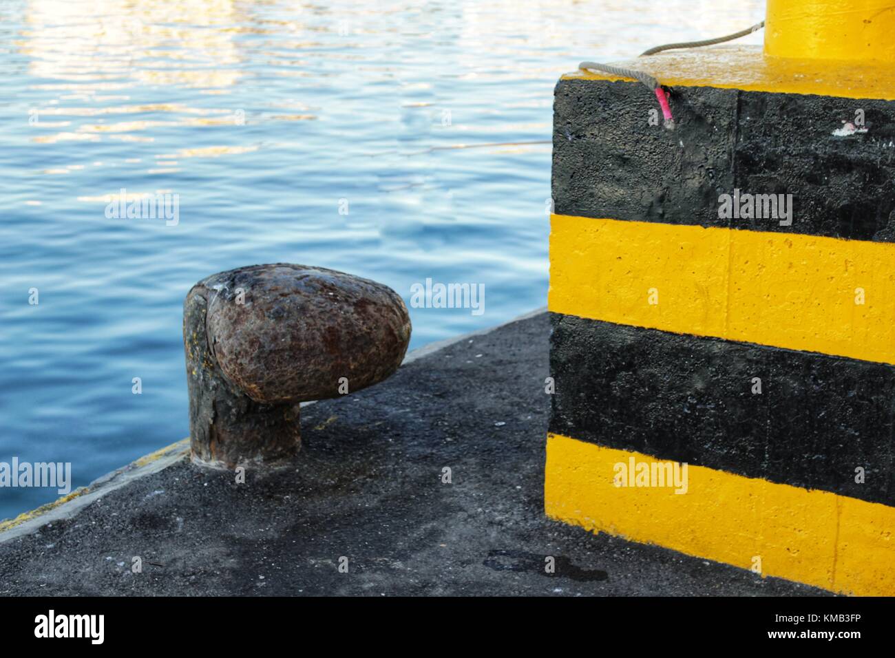 Bollar in the port of Santa Pola, Spain Stock Photo - Alamy